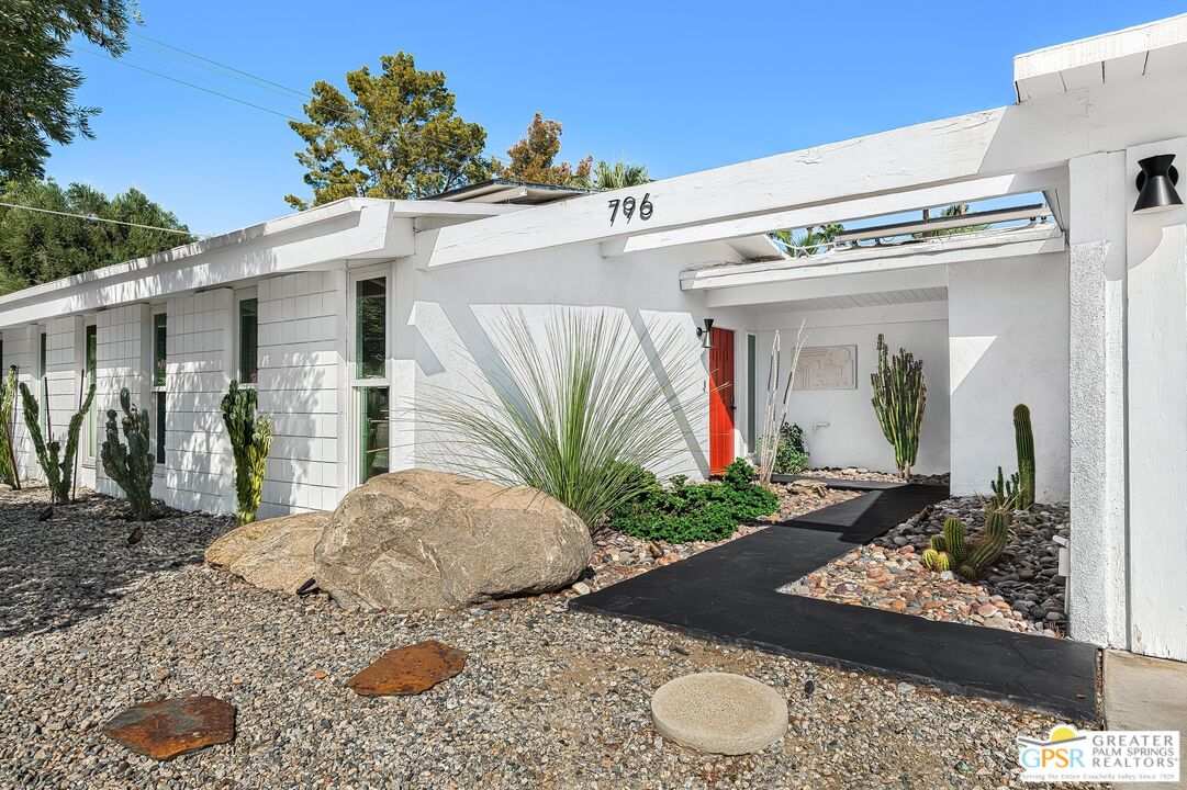 Home for sale at 796 E Racquet Club Rd